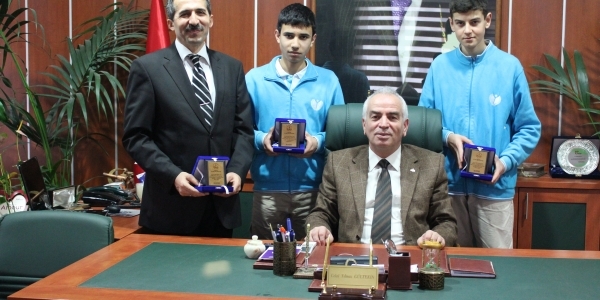 Sarıyer Milli Eğitim müdürü Türkiye birincilerini kabul etti - İstanbul ...